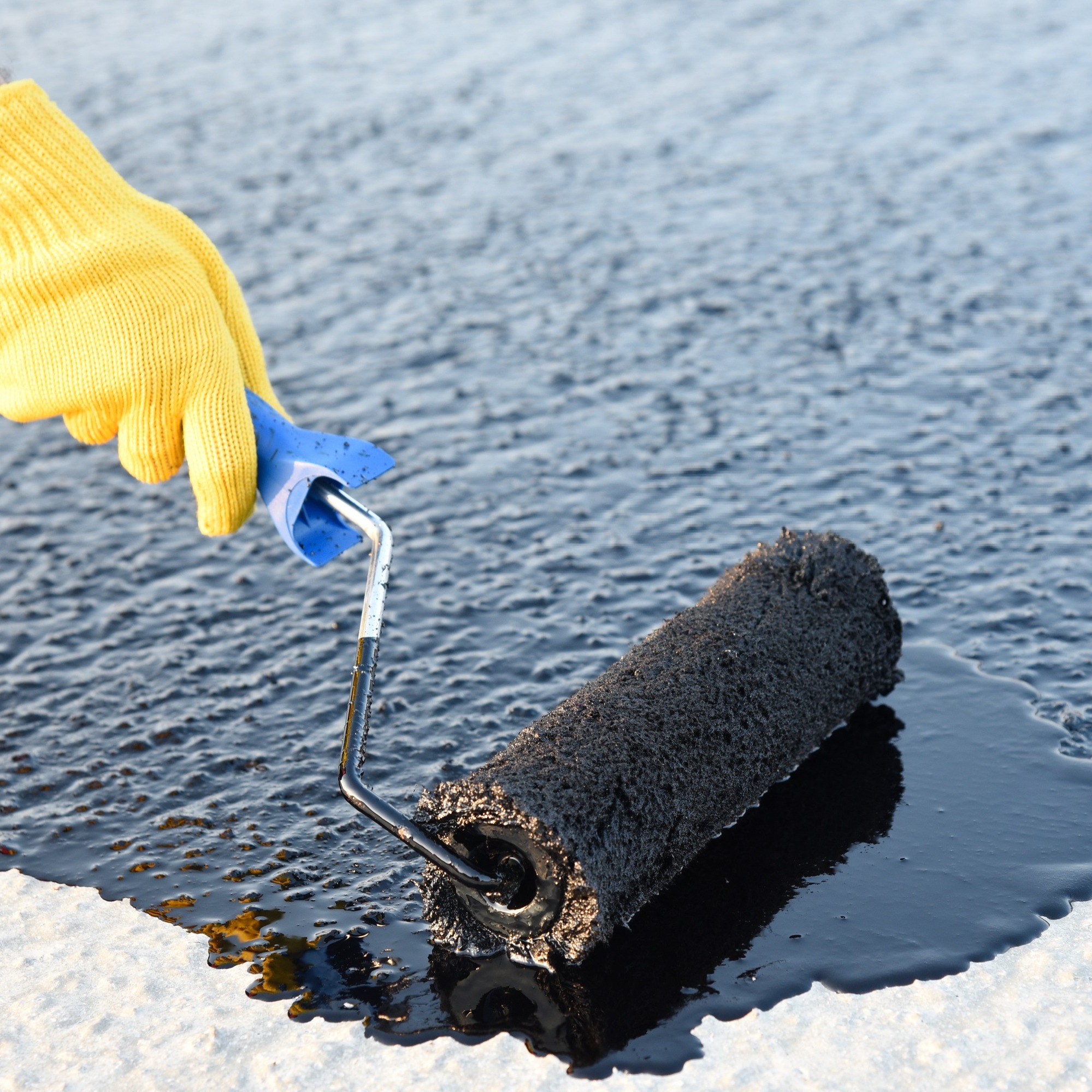 Simple and Energy-Saving Bituminous Waterproofing Coating without Heating